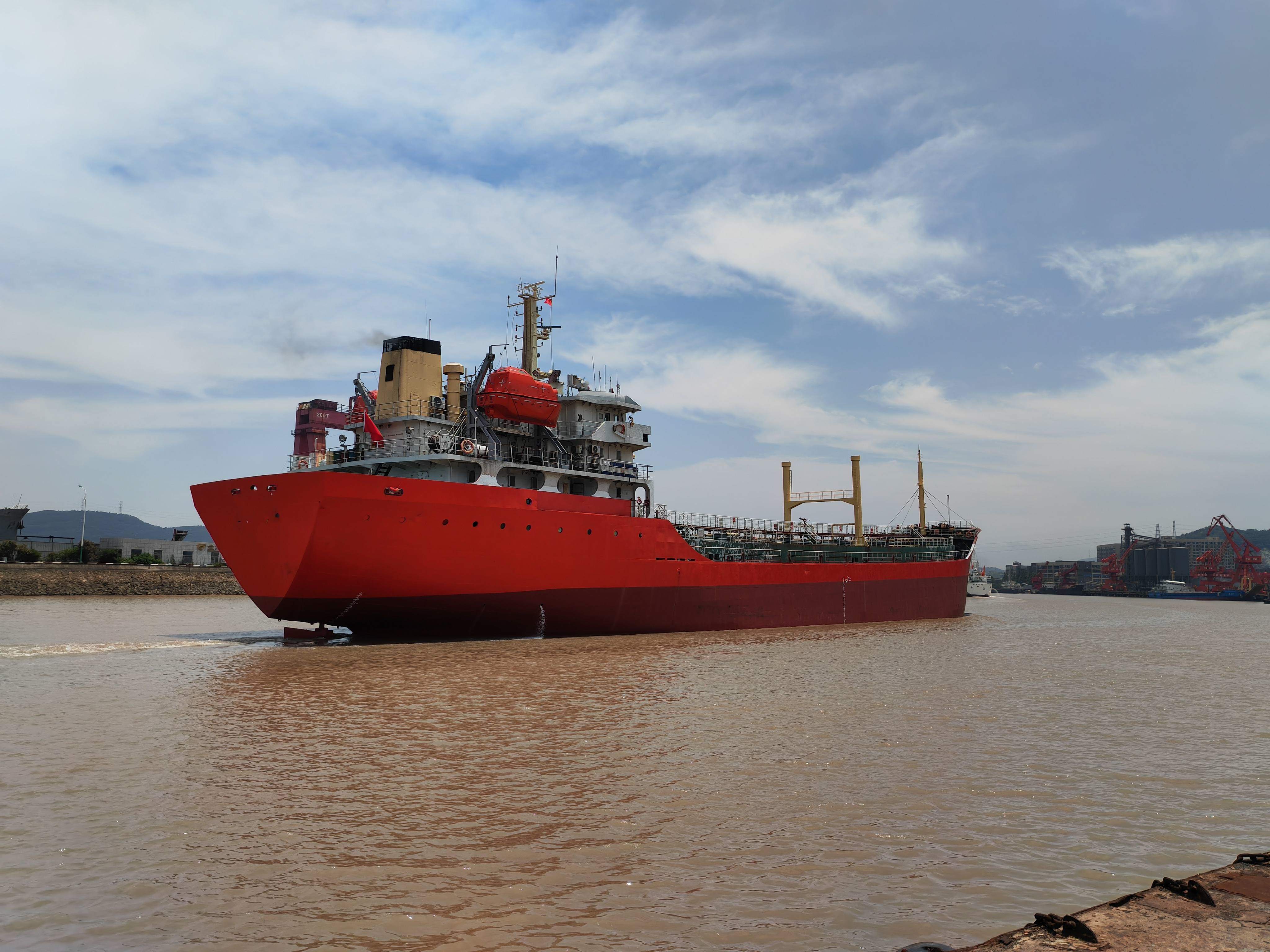5000 T Product Oil Tanker For Sale-Eshiptrading.com